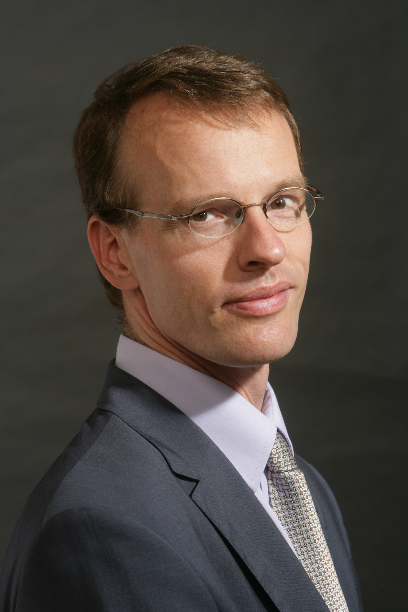 C-REG Medical - en - about - tim lawton